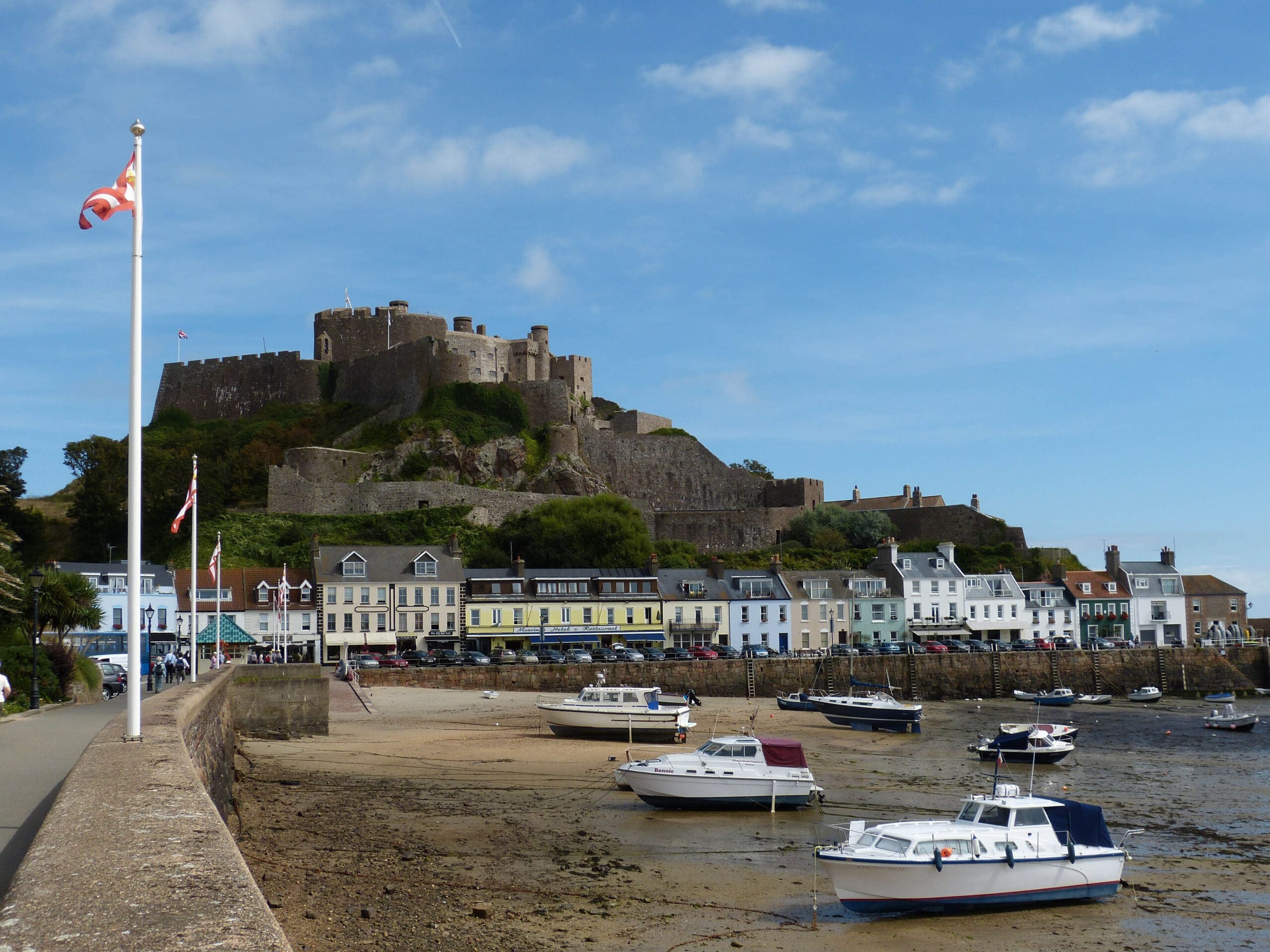 jersey-castle-orgueil-port-wallpaper - Think GR